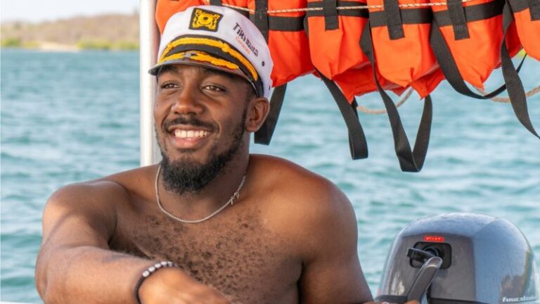 Ronde BBQ Bootjes (Tiki Boats), leukste bootjes van Curaçao